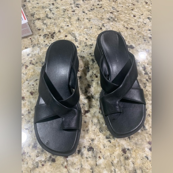BareTraps | Shoes | Bare Traps Sandals | Poshmark